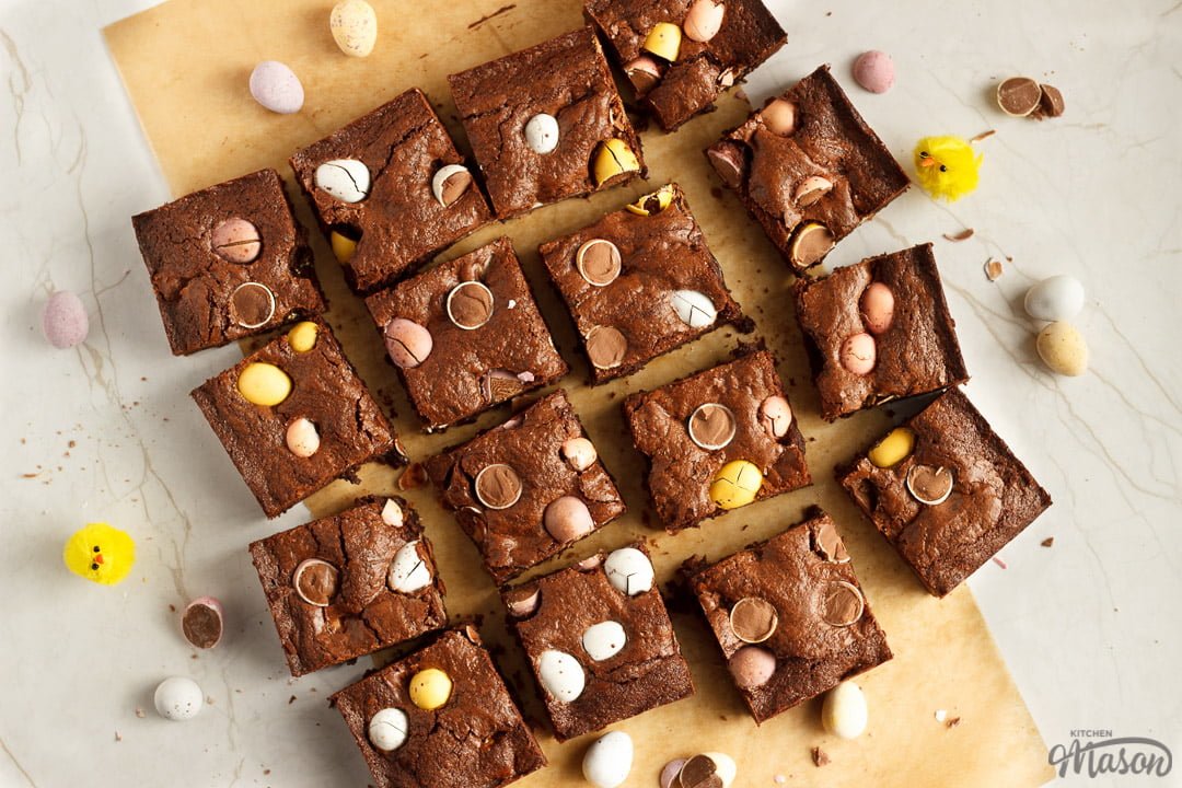 How to Make Mini Egg Brownies | Kitchen Mason