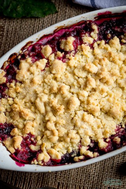 Apple Berry Summer Fruit Crumble Recipe | Kitchen Mason