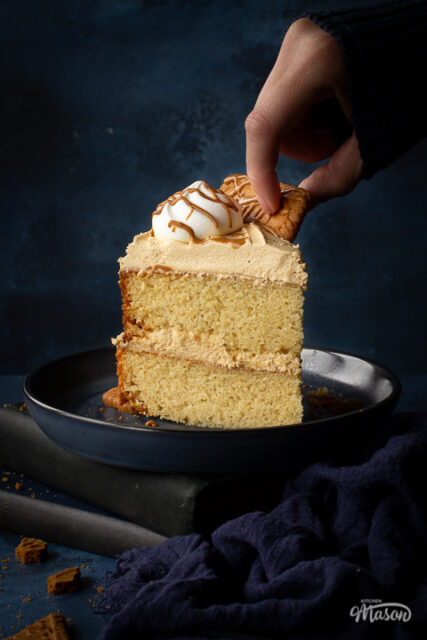 Easy All In One Biscoff Cake Recipe