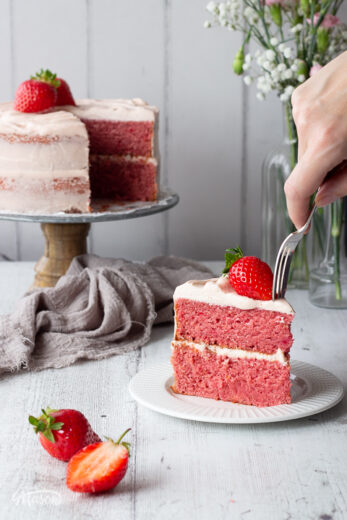 Strawberry Cake Recipe UK